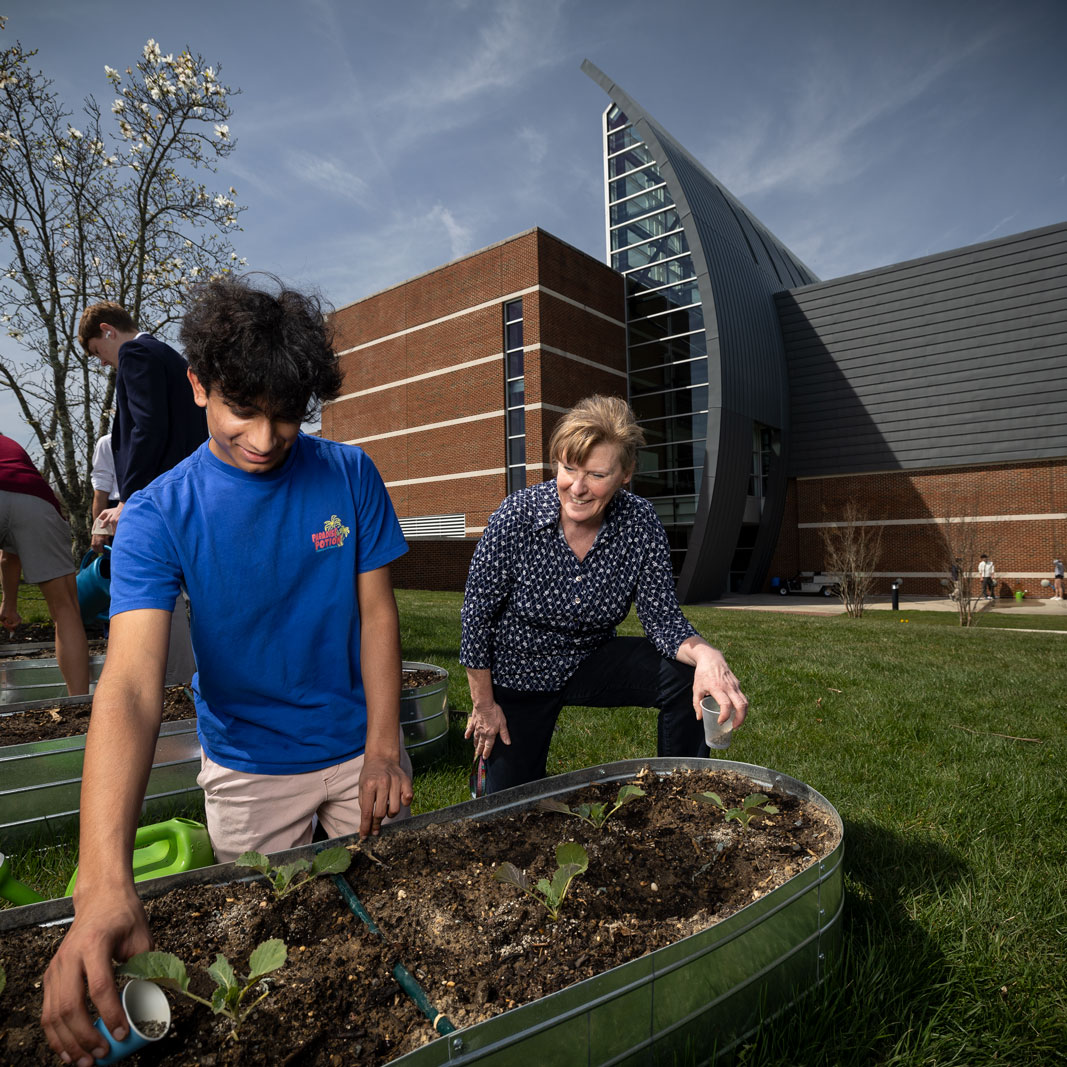 The Peddie School | Feeding Minds - The Peddie School